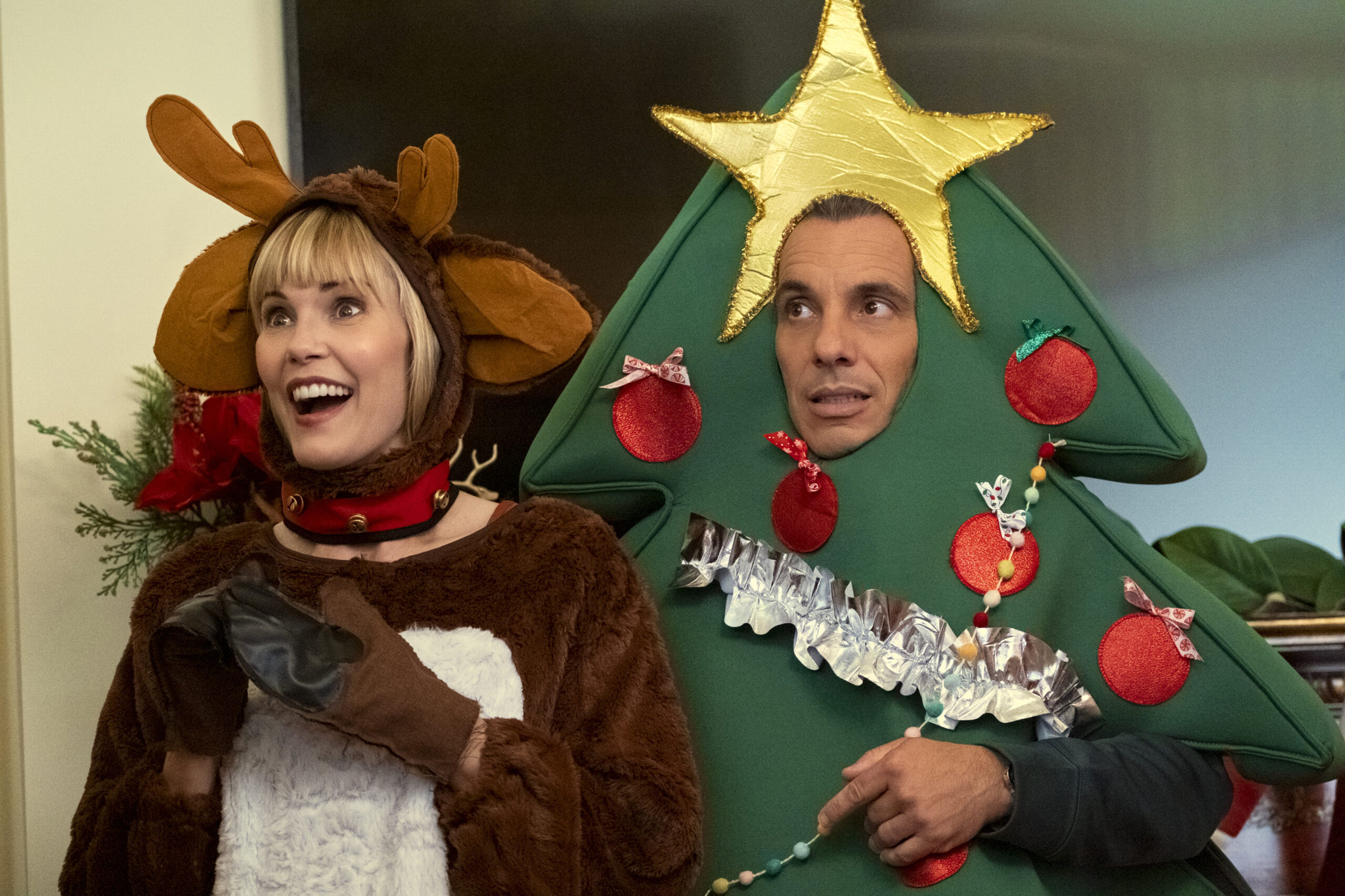 Leslie Bibb jako Ellie w filmie „Wszystko o moim starym”. Garść ...